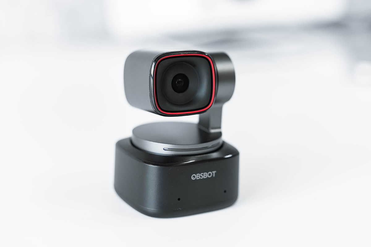 OBSBOT Tiny 2 レビュー | AI搭載の4K解像度対応の高機能Webカメラ | kazlog | ガジェットレビューと暮らしに役立つモノ紹介ブログ