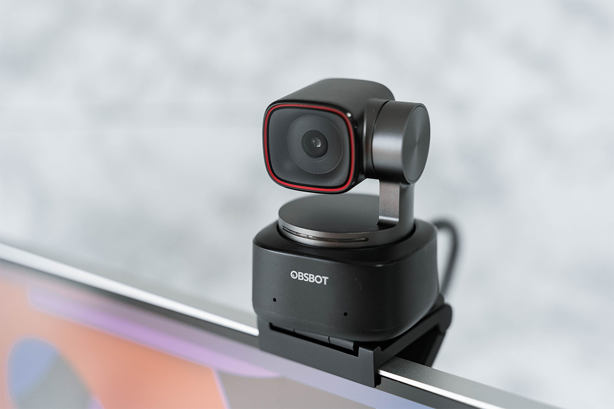 OBSBOT Tiny 2 レビュー | AI搭載の4K解像度対応の高機能Webカメラ | kazlog | ガジェットレビューと暮らしに役立つモノ紹介ブログ