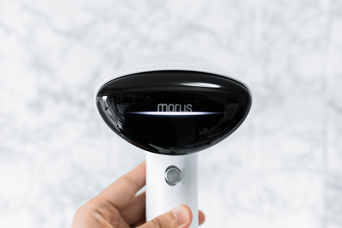 Morus V6 レビュー | 多機能で操作が簡単！吸着式衣類スチーマー