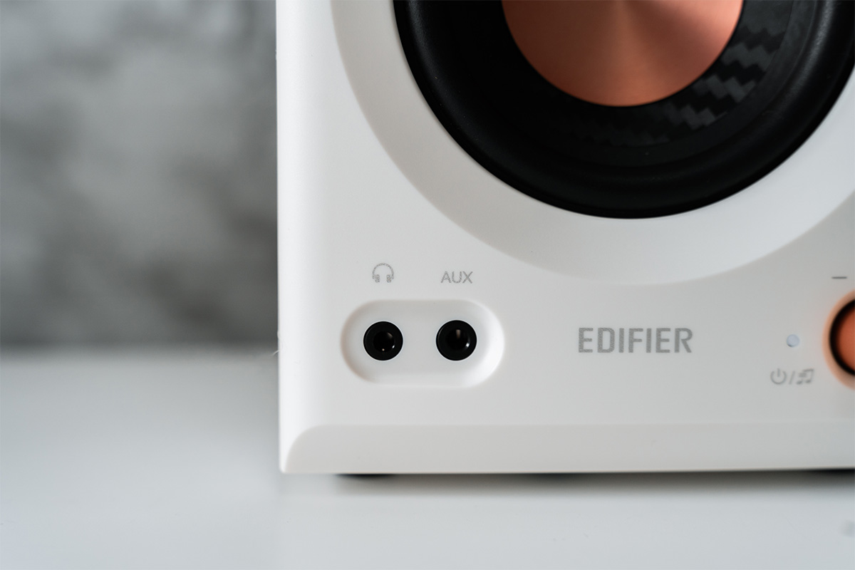 EDIFIER MR3 レビュー | 無線・有線接続対応！1万円台の多機能モニタースピーカー