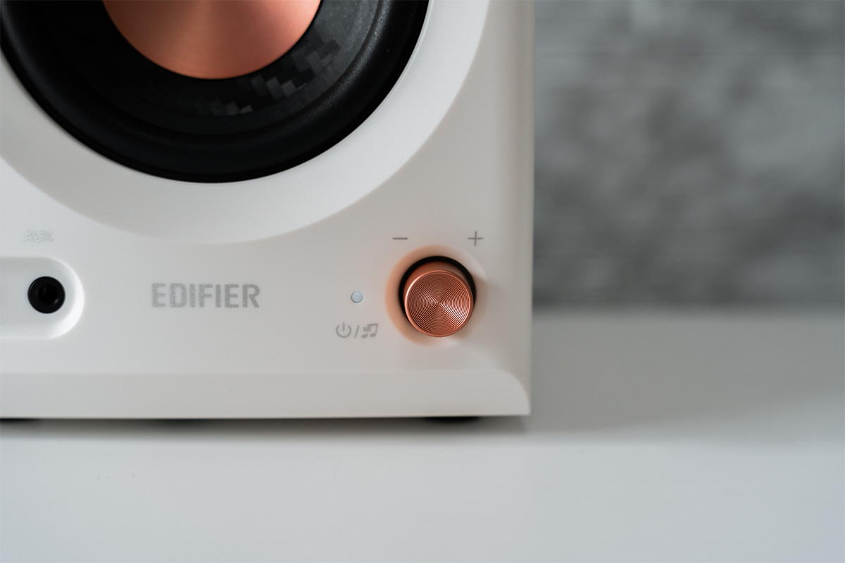 EDIFIER MR3 レビュー | 無線・有線接続対応！1万円台の多機能モニタースピーカー